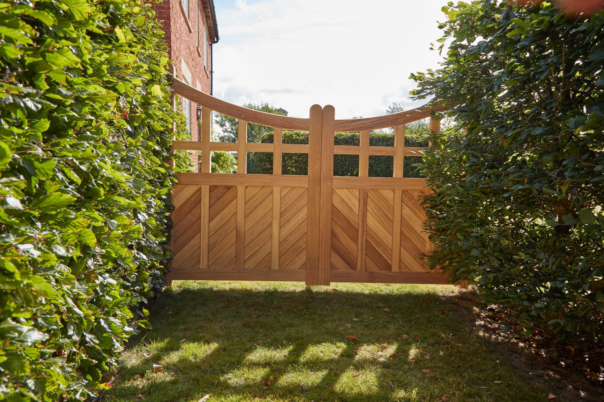 Wooden Bespoke Gates s - Duncombe Sawmill, local and UK delivery from ...
