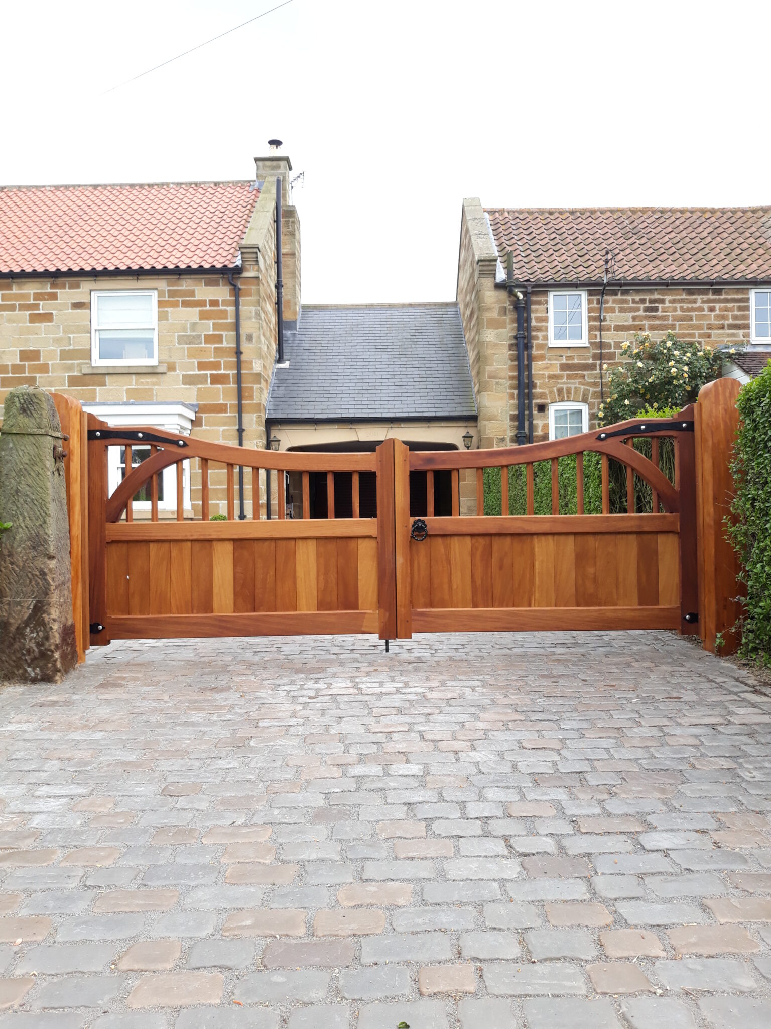 Wooden Hardwood Gates s - Duncombe Sawmill, local and UK delivery from ...