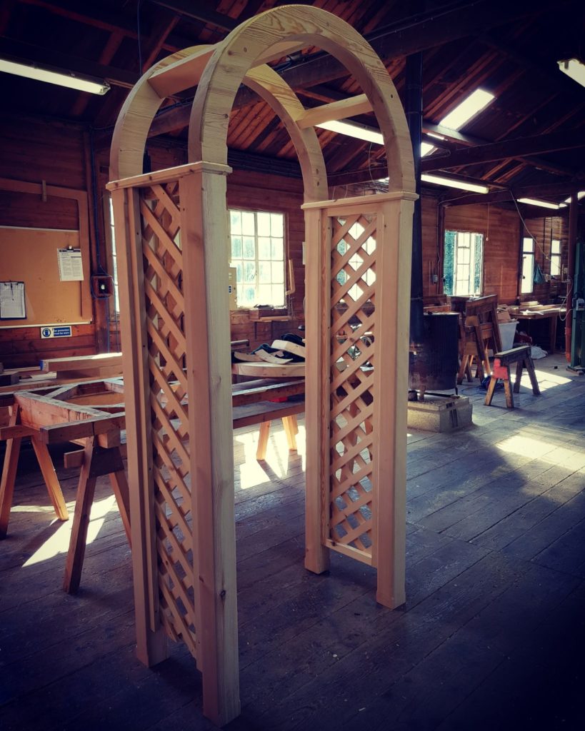 Wooden Bespoke Rose Arches s - Duncombe Sawmill, local and UK delivery ...
