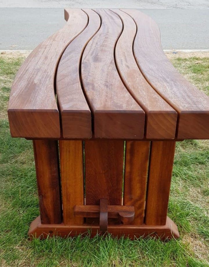 Wooden Curved bench s - Duncombe Sawmill, local and UK delivery from ...